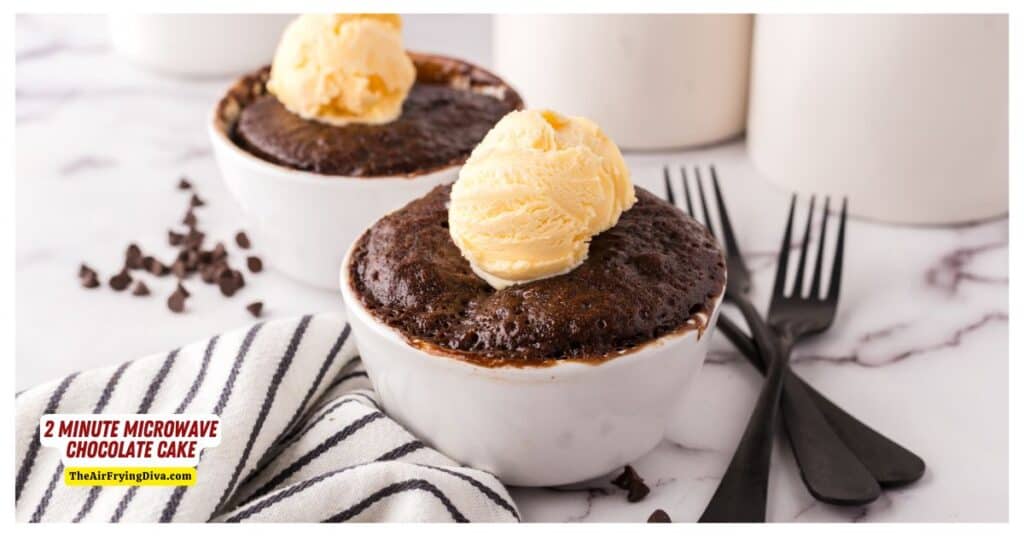 2 Minute Microwave Chocolate Cake - theairfryingdiva.com